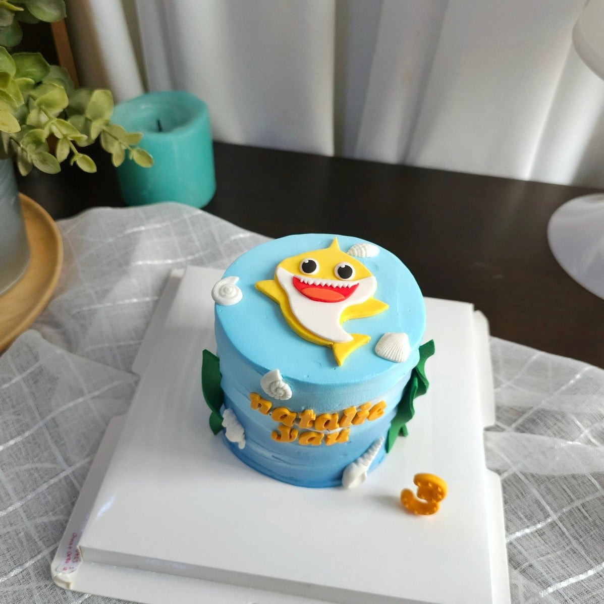 Baby Shark Cake 2D Fondant 3 Inch — YippiiGift