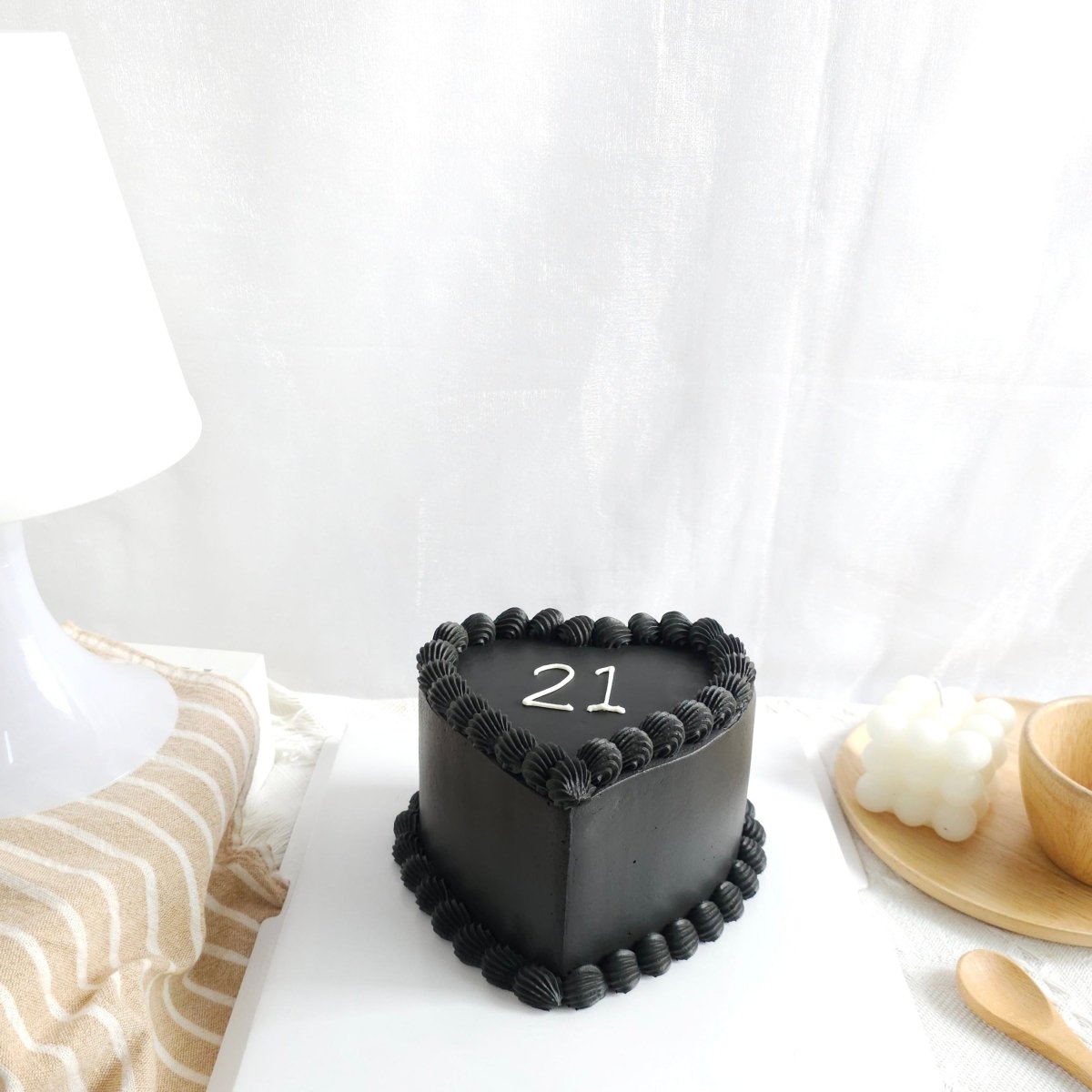 Black Heart Shape Cake 6 Inch | YippiiGift