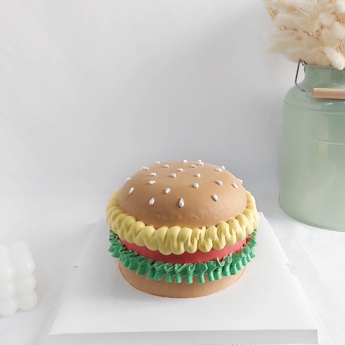Hamburger Cake | YippiiGift