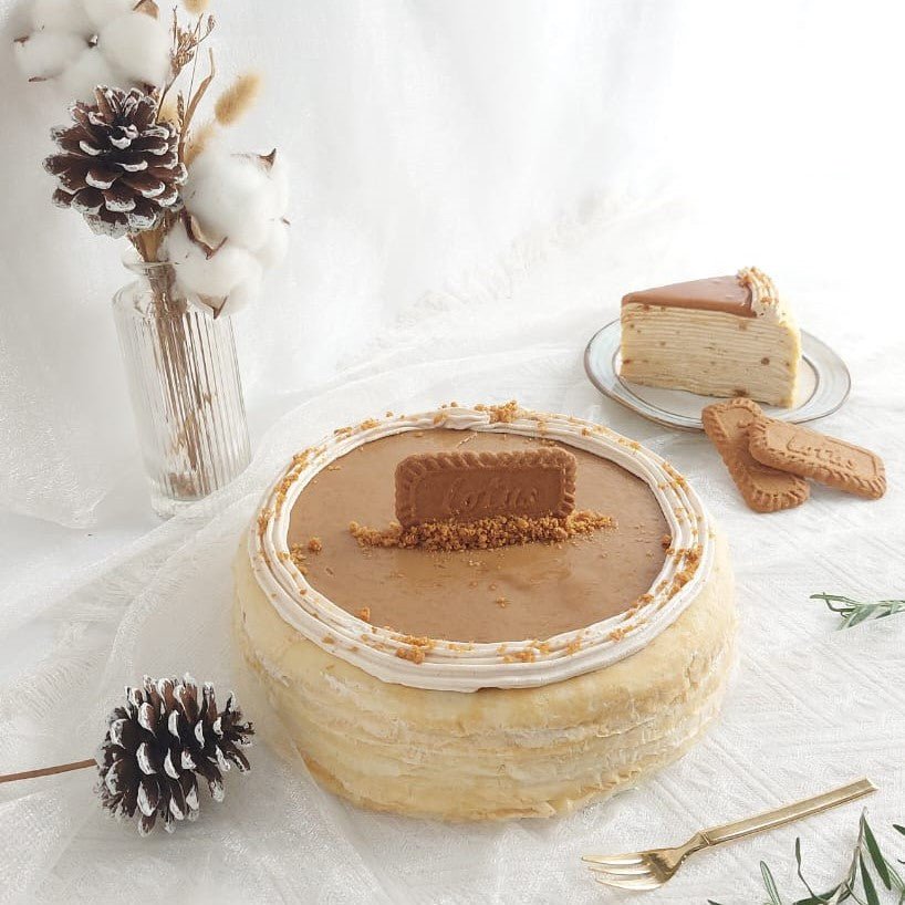 Lotus Biscoff Cake Mille Crepe Online Delivery | YippiiGift